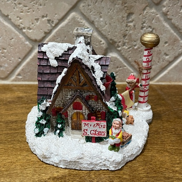 Holiday | Vintage Santas House Holiday Decoration | Poshmark